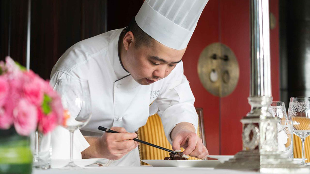 Sumptuous Set Menus at Yi Long Court | The Peninsula Shanghai